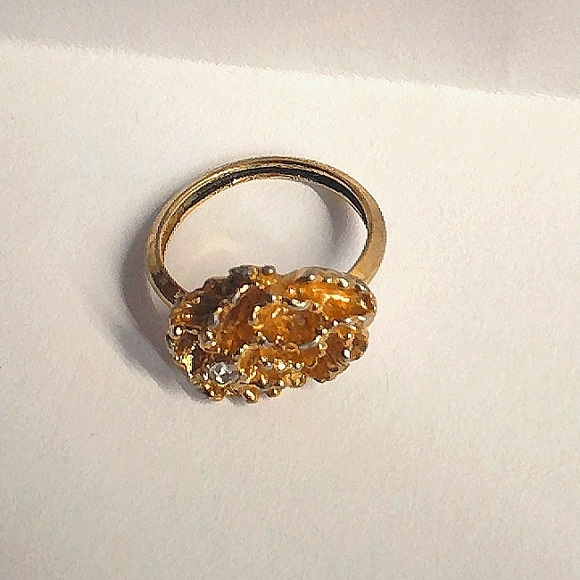 Avon | Jewelry | Vintage Avon Flower Burst Ring 6 2 | Poshmark